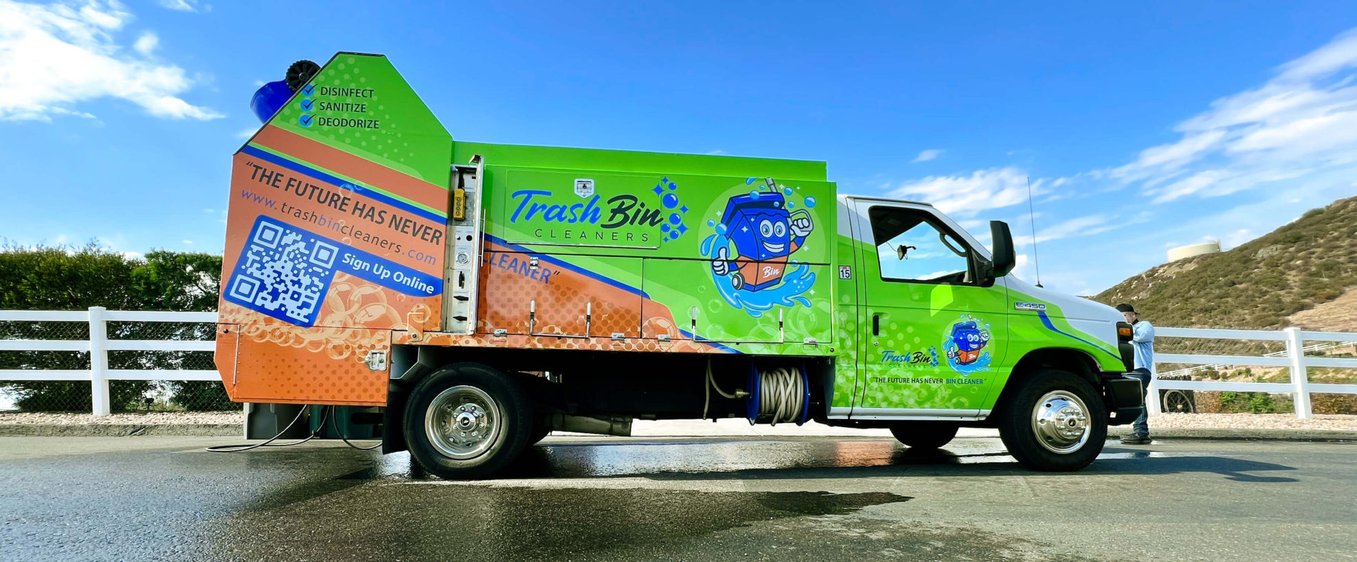 HOME - trashbincleaners